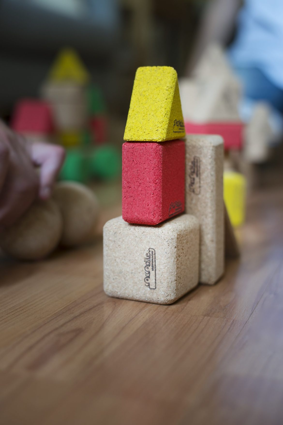 Crocodile Beginner Cork Toy Set for Children's Entertainment